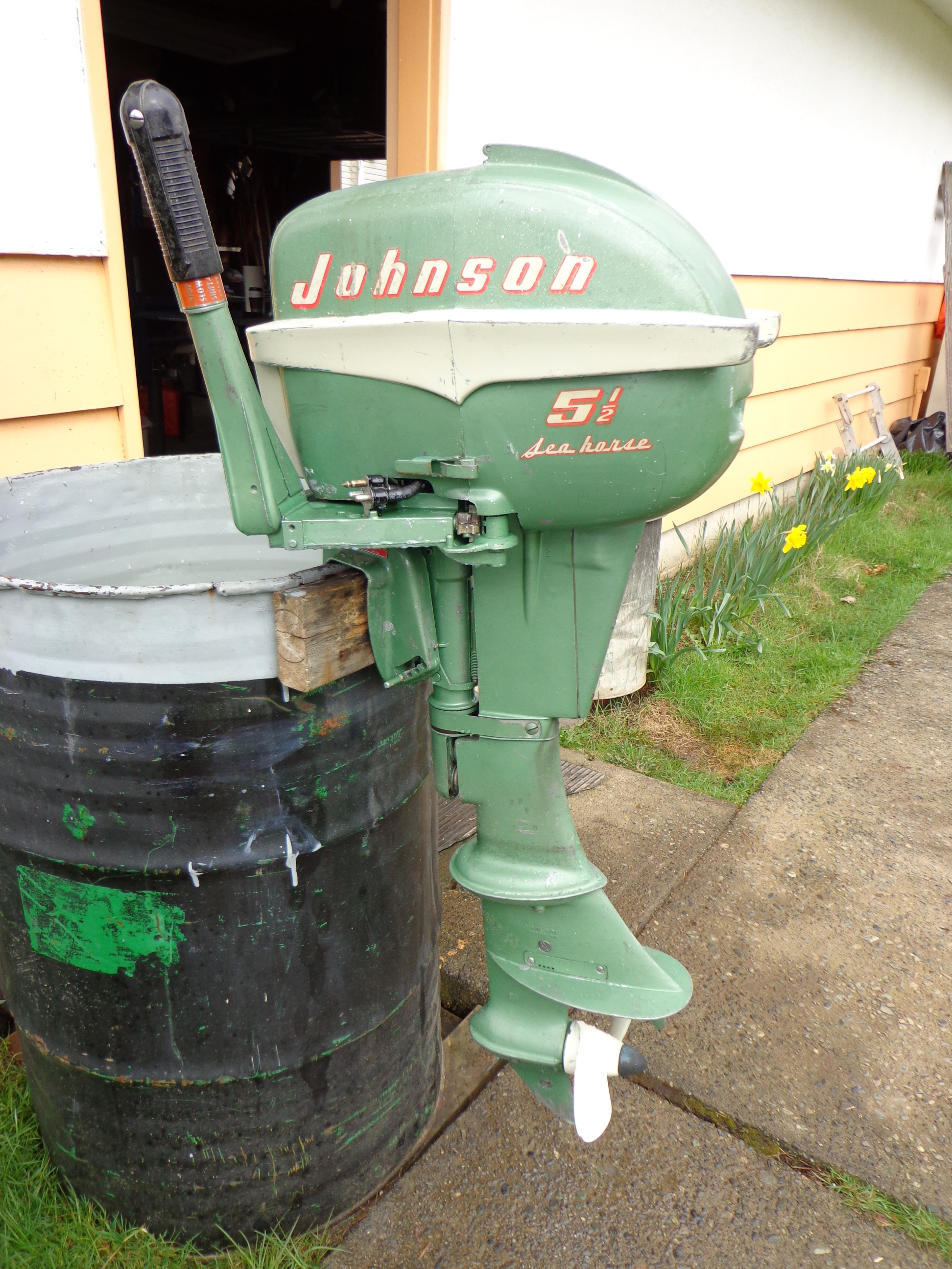 Topic: 1955 5.5 hp Johnson – Antique Outboard Motor Club,Inc