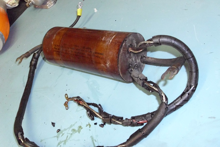 Topic: Elto Light Twin wires – Antique Outboard Motor Club,Inc