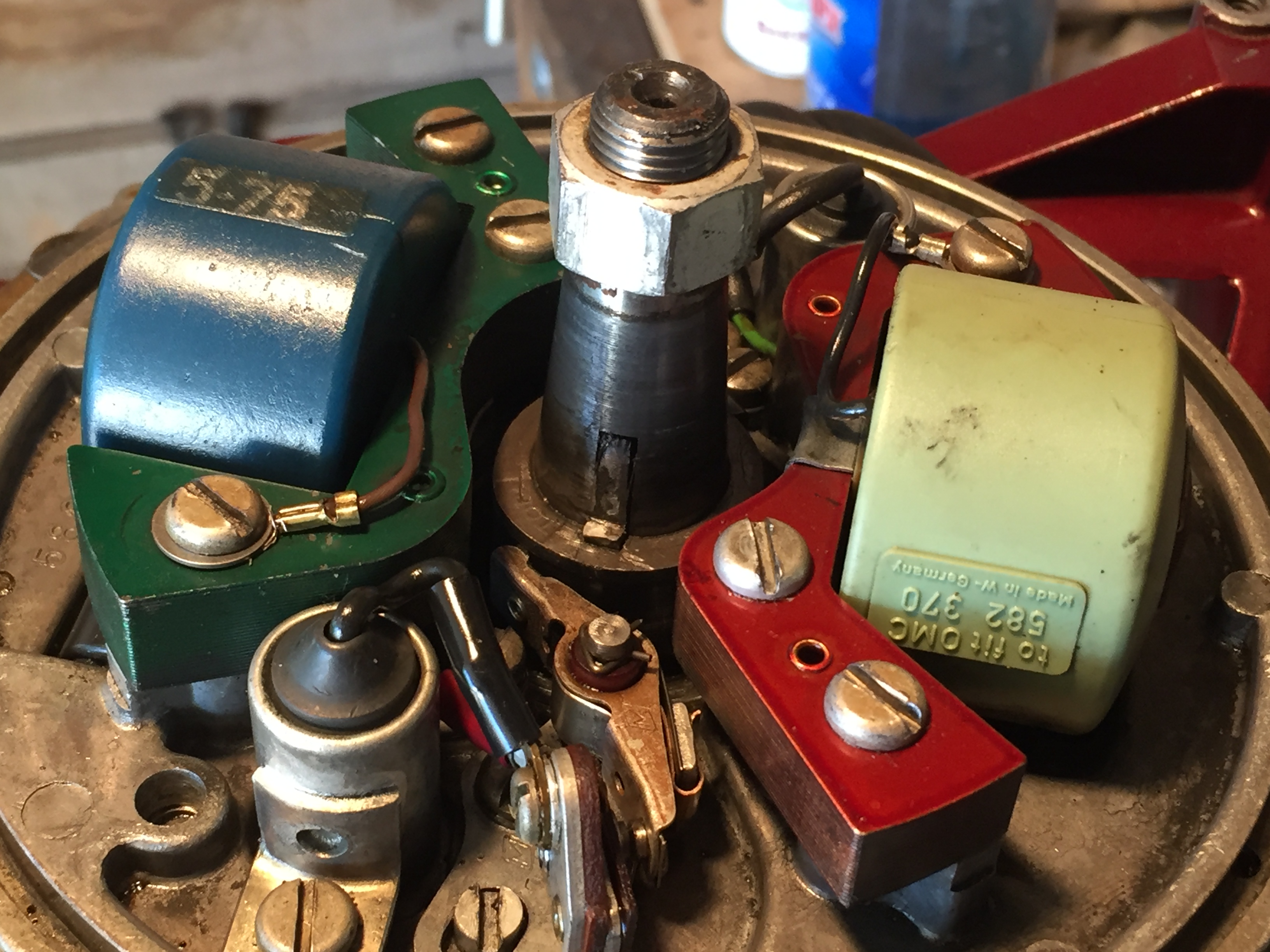 Topic: What am i into here? – Antique Outboard Motor Club,Inc