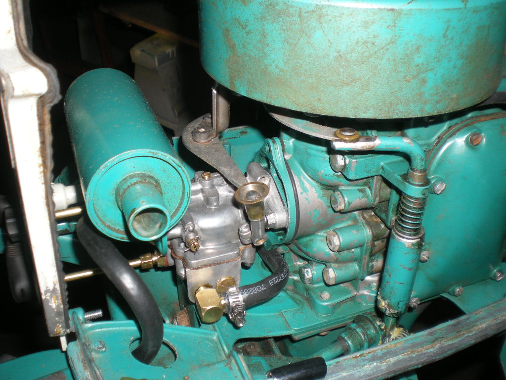 Topic: 1956 Oliver 5.5 hp won’t start – Antique Outboard Motor Club,Inc
