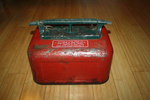 Topic: Mercury pressure tank – Antique Outboard Motor Club,Inc